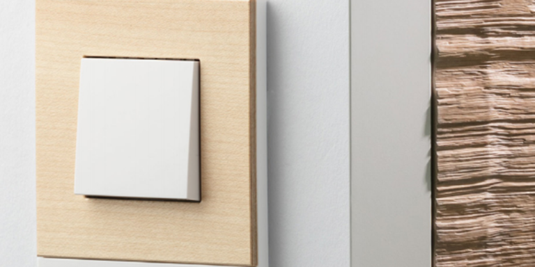 schneider-new-unica-mecanismos-inteligentes-iot-portada • CASADOMO