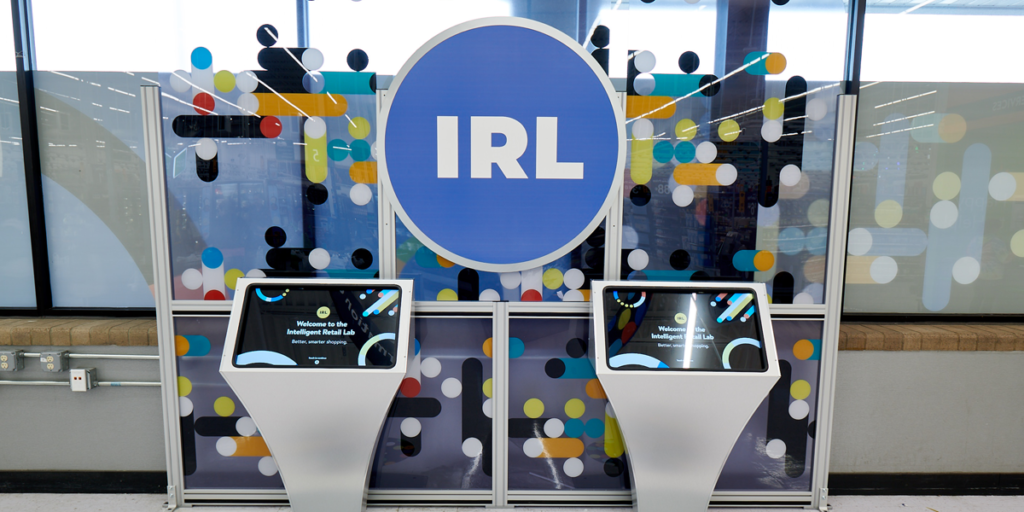 walmart-irl-centro-bienvenida-portada • CASADOMO