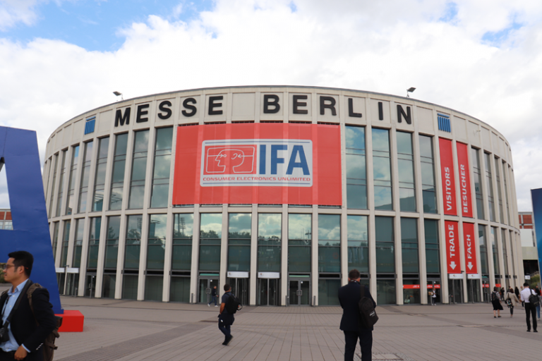 abb-ifa-conferencia-prensa-hogares-inteligentes-berlin-alemania • CASADOMO