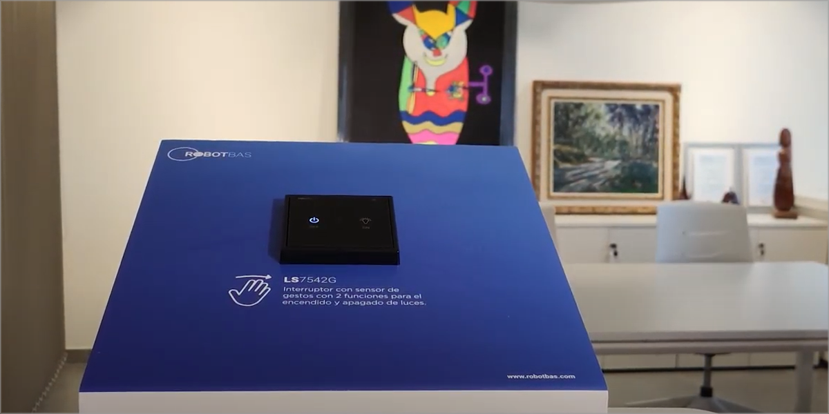 Gama de interruptores Touchless de ROBOTBAS • CASADOMO