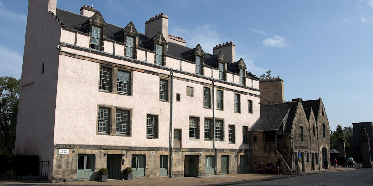 La residencia real Abbey Strand utiliza la tecnología de ABB para automatizar parte del edificio ...