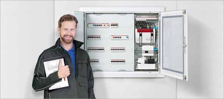 Los cuadros de distribución Compact CU de ABB facilitan el montaje empotrado y en pared hueca ...